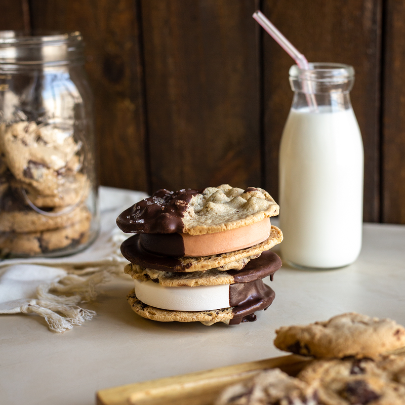 Manhattan Beach Creamery Cream’Wich Cookie Chocolate Dipped Vanilla 5oz ...